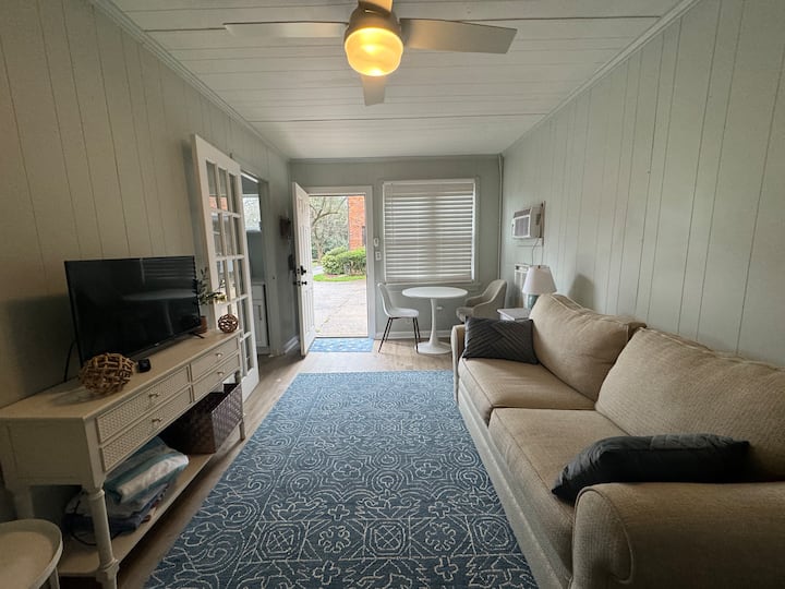 Charming Carriage House Eastover - シャーロット, NC