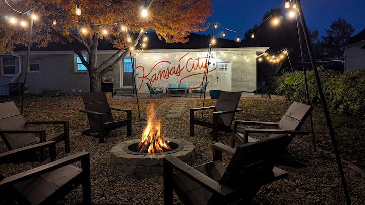 2 Unit Home | 10 Min To Wc Fan Fest & Kc Stadium - Avondale, MO