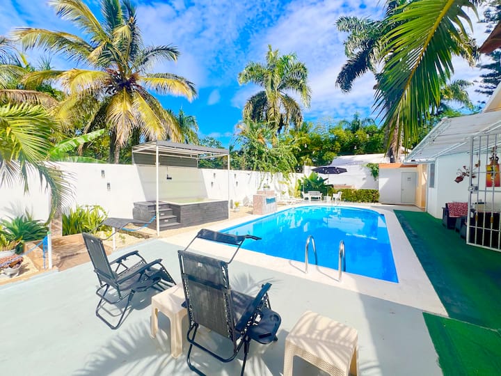 Villa Privada , Jacuzzi, Billar Cerca De La Playa - Sosúa