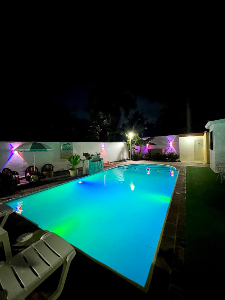 Villa Privada , Jacuzzi, Billar Cerca De La Playa - Sosúa