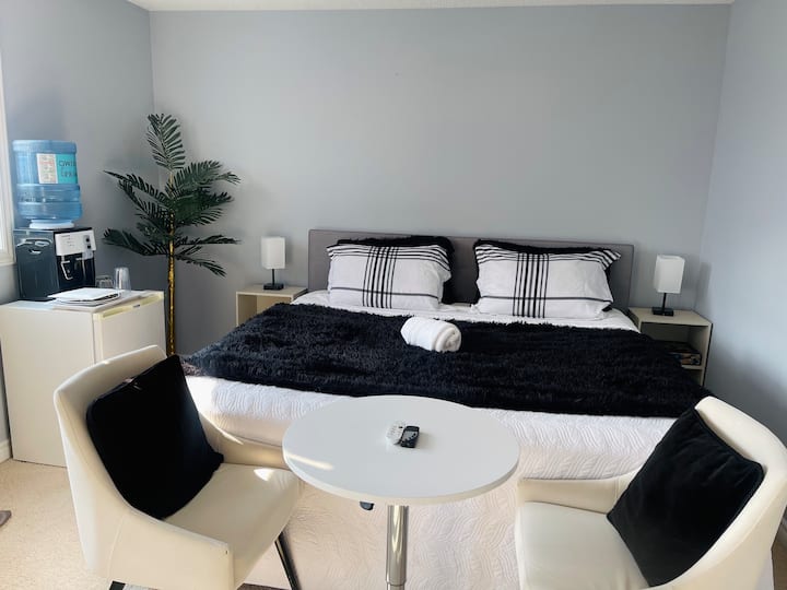 Joyful Haven King Size Bedroom With Walk In Closet - Dorchester