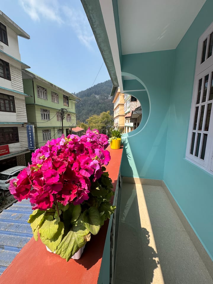 White Crane 6 Guest Family Room - Gangtok