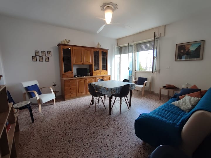 Blue Holiday: A Due Passi Dal Mare - Torre dell'Orso