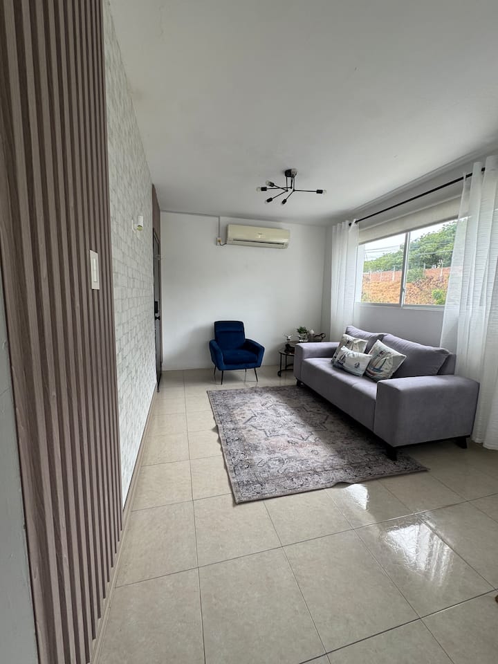 Suite  En Ambiente Acogedor  Y Seguro  ! - Manta