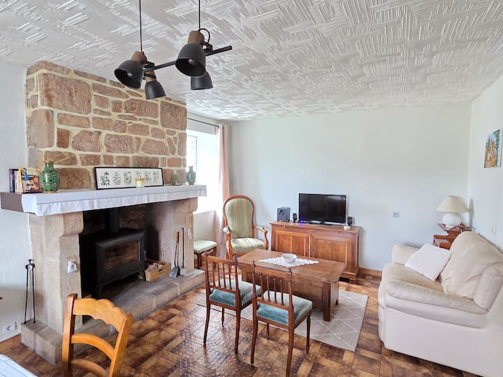 Maison De Ville Familiale Typique Corrézienne - Corrèze