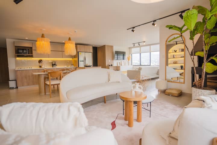 Lujoso Apartamento - Estacionamiento Gratuito - Pereira