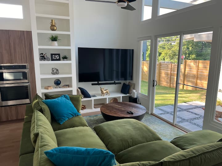 Oasis Vibe In Atlanta - Atlanta, GA