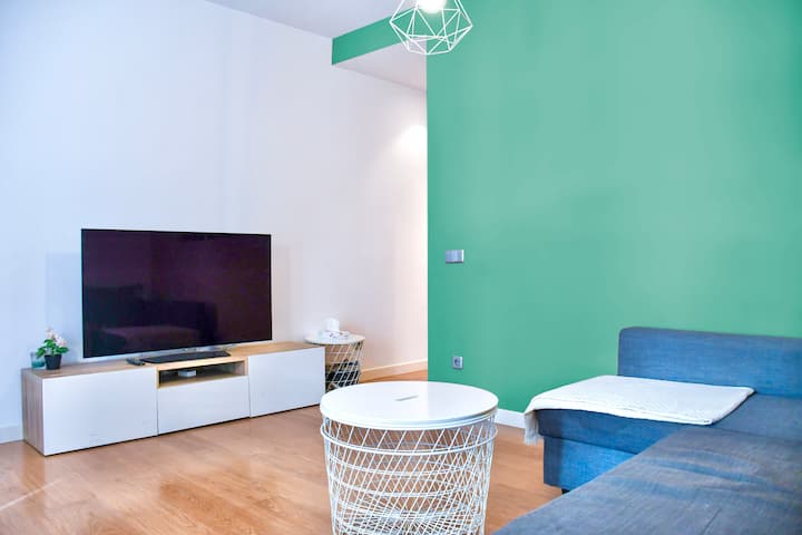 1 Min-> Puerta Sol, Ac, Heating, Working Desk - 