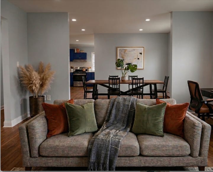 3bd 1.5 Bath With Laundry And Parking In Boston - Boston