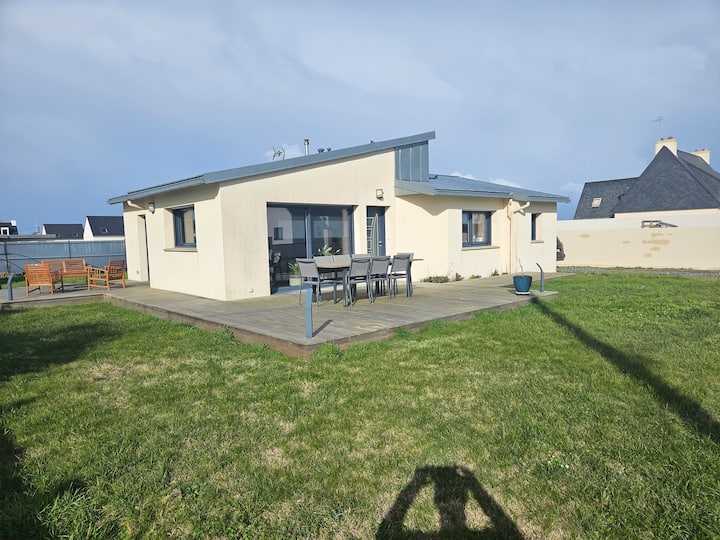 "Au Soleil Levant " - Penmarch