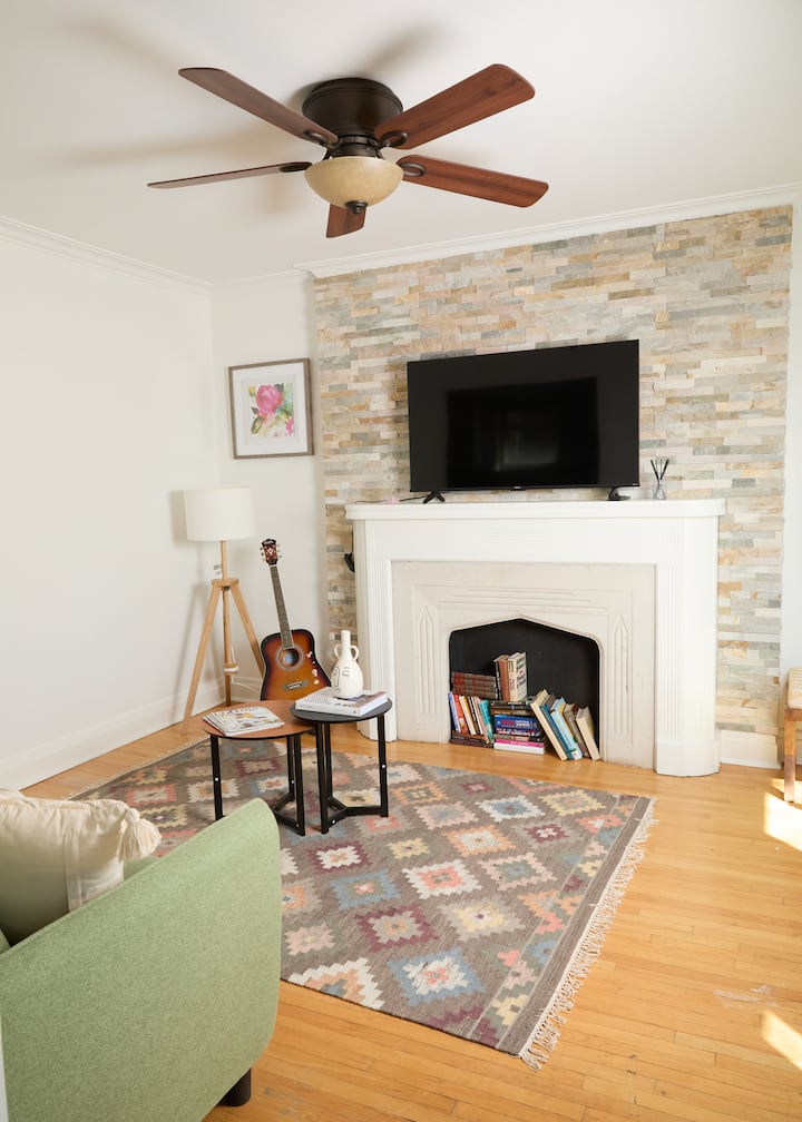 2- Bedroom Oasis In Toronto, Minutes To Downtown - Toronto