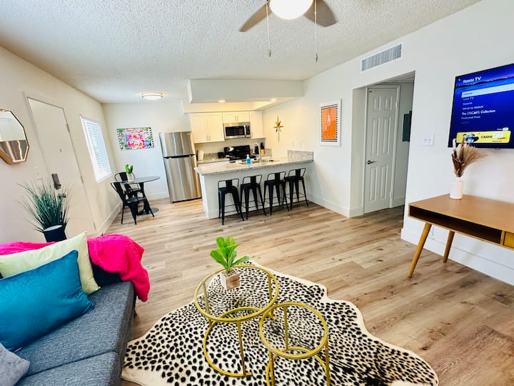 Vibrant Vegas ~ Strip & Downtown - Las Vegas