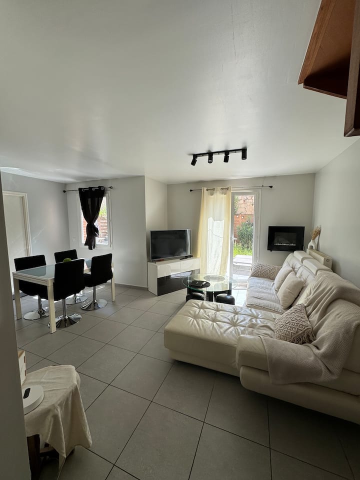 Maison Chaleureuse à Proximité De Paris - Clichy