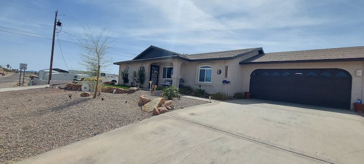Lake Havasu Home With Jacuzzi And Lake View - Lake Havasu City, AZ