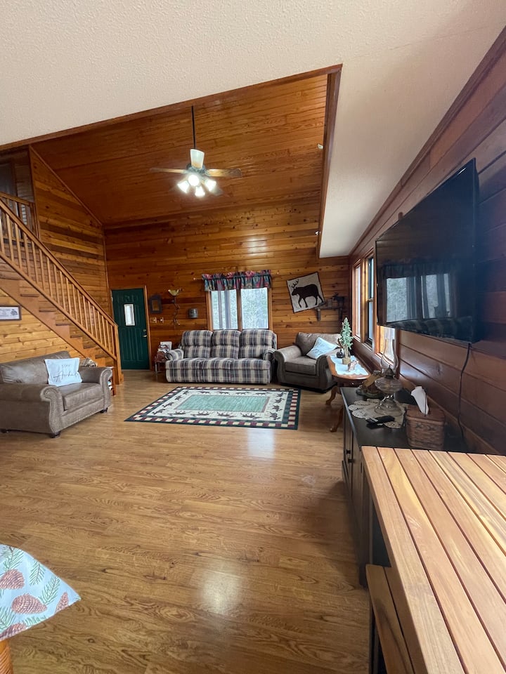 Real Cedar Cabin With Pool & Meramec River Access - Aspen Lake, Sullivan