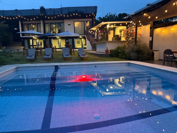 Villa Vista Al Lago - Valle de Bravo