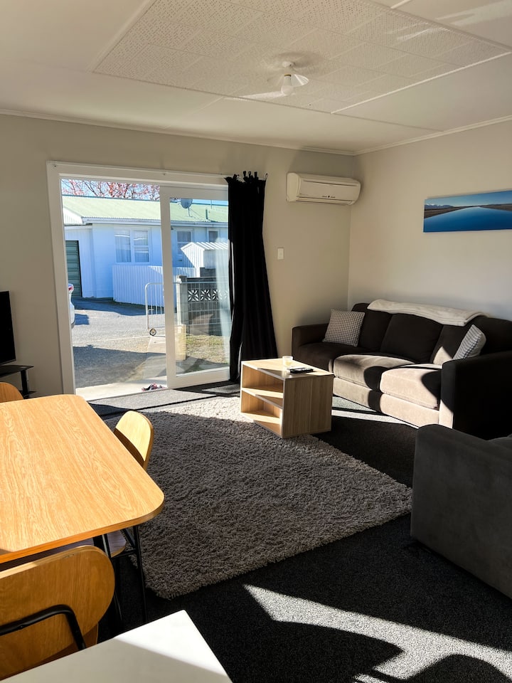 Redwoodtown Retreat - Blenheim