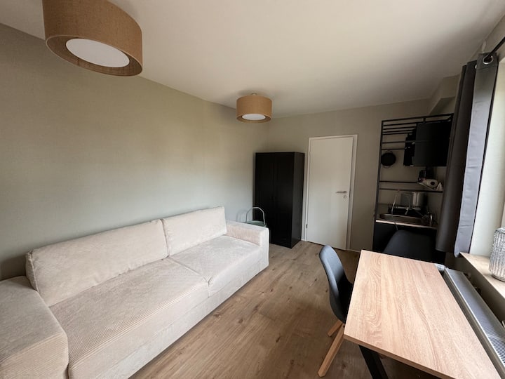 Allrounder Mit Eigenem Bad - Düsseldorf