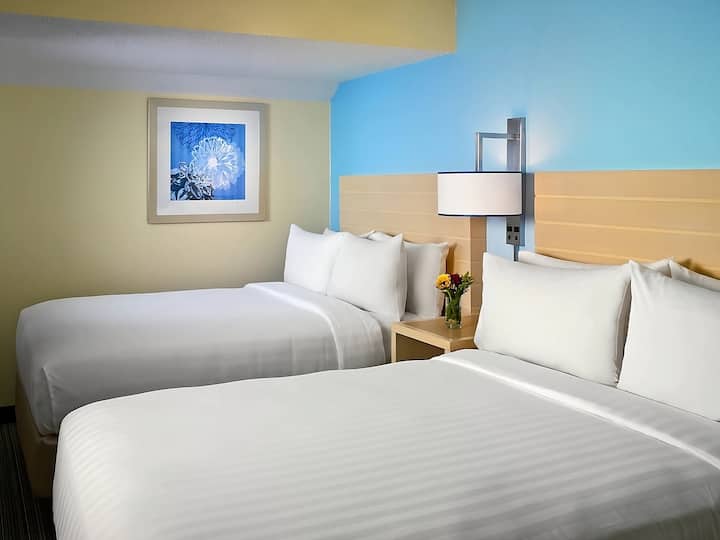 Family-friendly Hotel, St. Louis Exploration - Kirkwood, MO