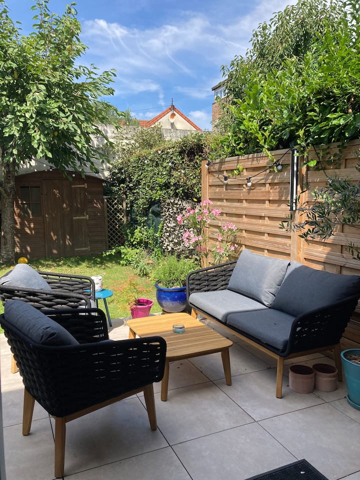 Chambre Dans Maison Cosy à 20' De Arc  Triomphe - Nanterre