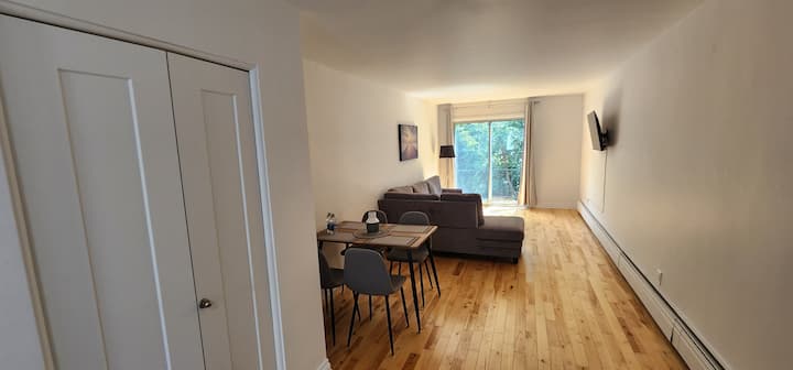 Charmant Logement à Montréal - Laval
