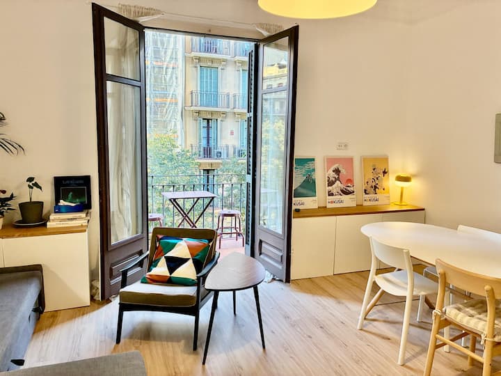 Apartment In City Center - Barcelona