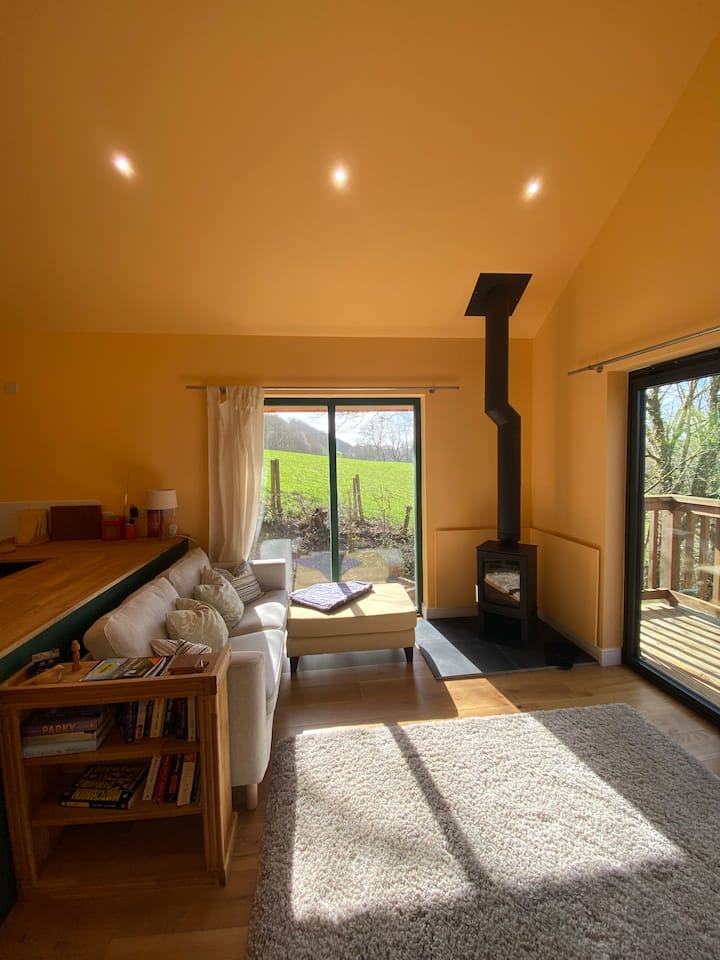 Cabin In The Trees - Welshpool