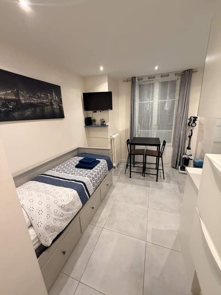 Appartement Refait à Neuf - ibis budget Paris Porte de Vanves