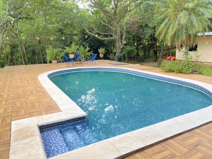 Piscina, Parrilla Y Cancha. Hasta 20 Personas - San Bernardino