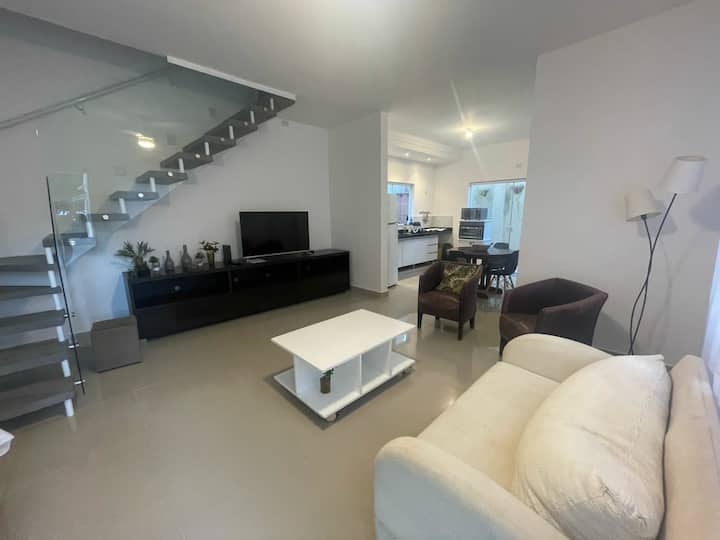Casa/sobrado Em Guarujá Enseada - Guarujá