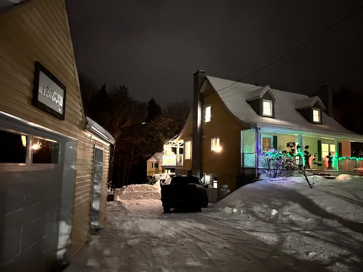 2acres3lacs: Bords Lac/spa/billard/foyer/activités - Québec