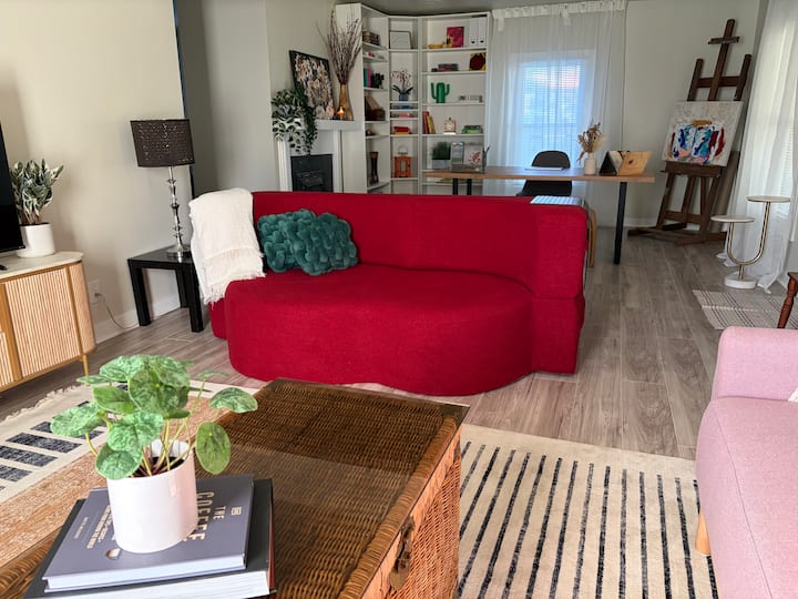 Spacious 1br | King Bed | Sleeps 4 | Pet-friendly - Graham-Mebane Lake