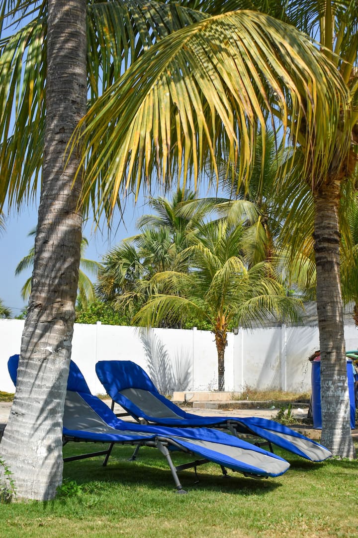 Rancho En La Playa - La Blanca