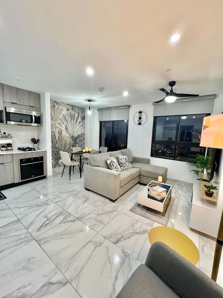 A Modern & Cozy Apartment In Prime Location - Panama City