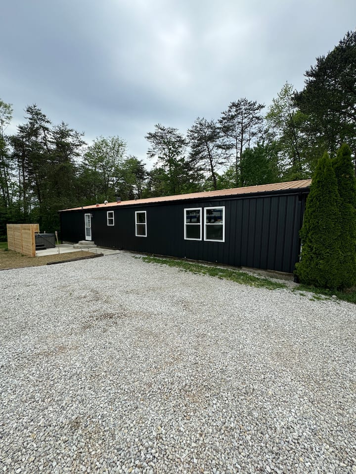 Stargaze Retreat - Hocking Hills State Park, OH