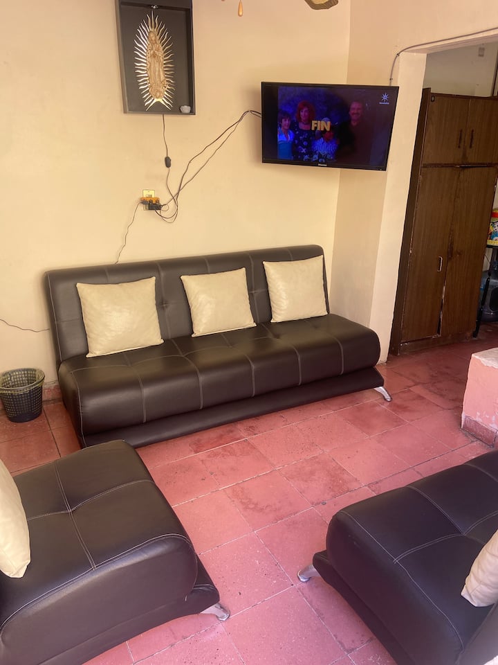 Casa Para 7-8 Personas Céntrica - Aguascalientes