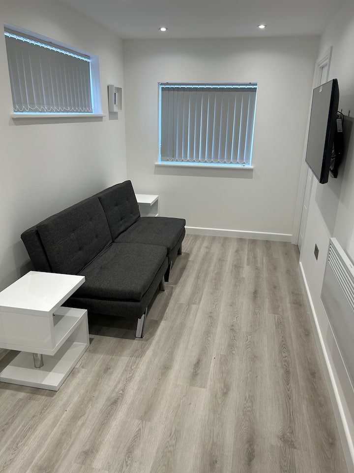 New Studio (Garage Conversion) - Sandbanks
