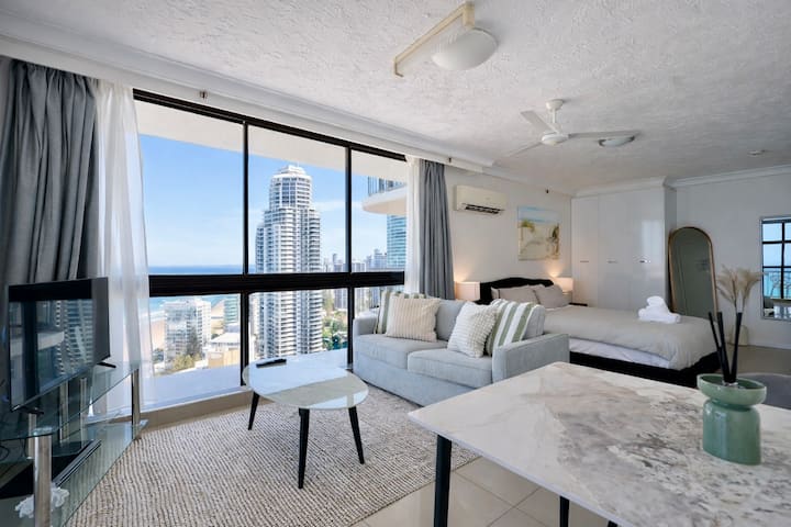 Fantastic Oceanviews! 1b1b In The Heart Of Surfers - Gold Coast