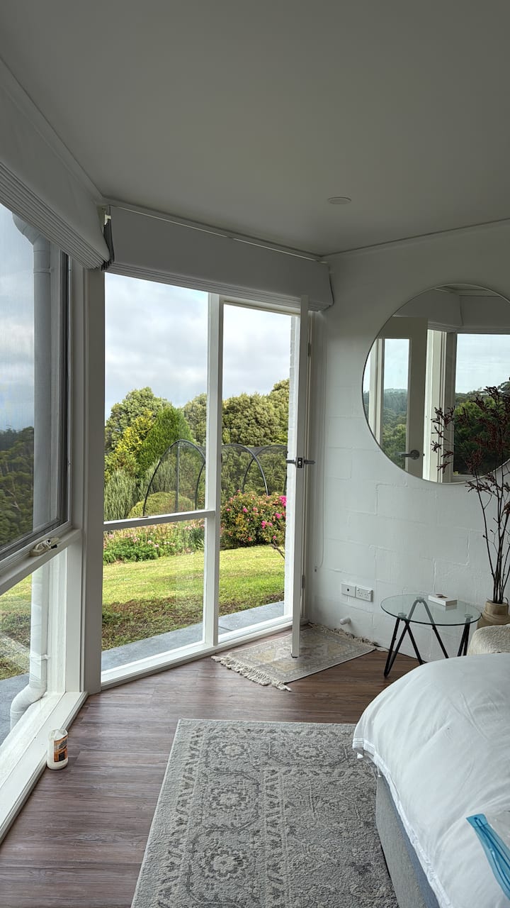Southern Heights - Peaceful Stay With Serene Views - Australia