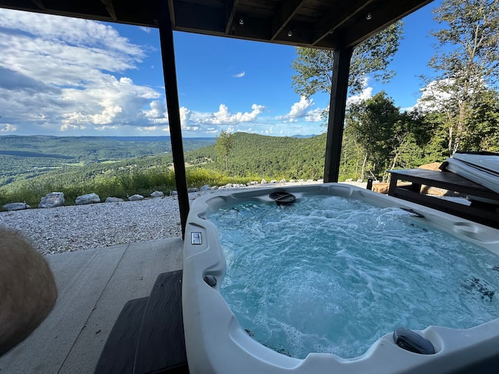 Oslo Mountainside Retreat/ Hot Tub/view/ Sleeps 24 - Arkansas