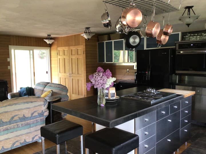 Berni’s Bungalow - Kelowna