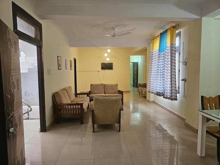 3 Bhk In Krishna Nagar Lucknow - Lucknow