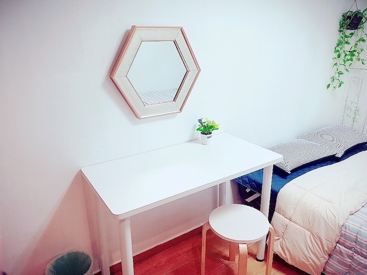 [02]홍대역(홍익대학교역)5분/safe&cozy - Seoul