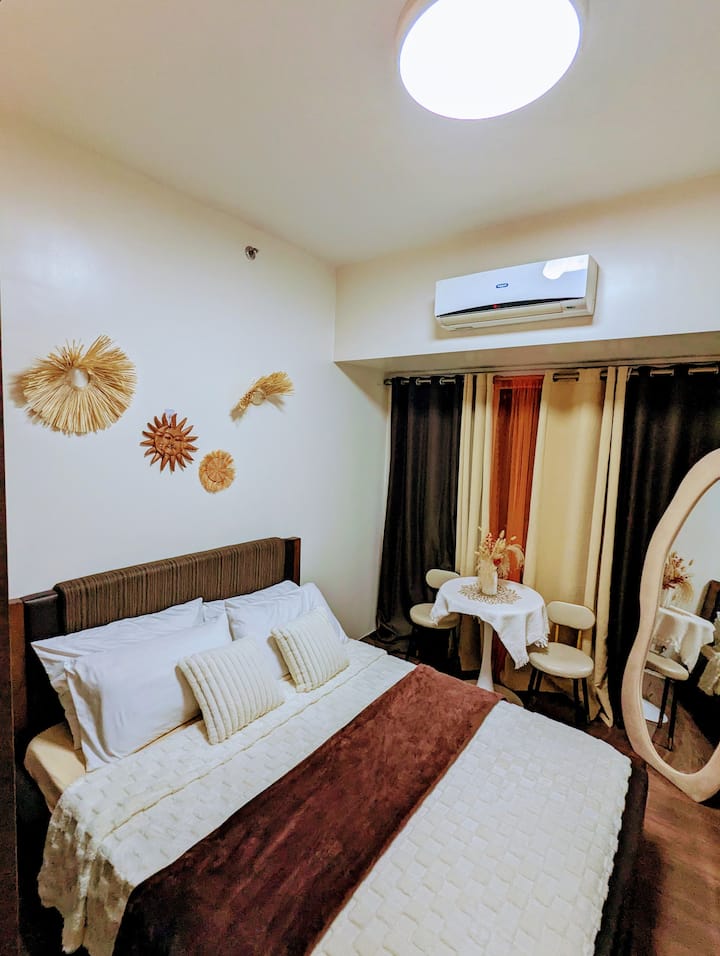 D'wood By Sun&moon
(Air Residences) - Makati