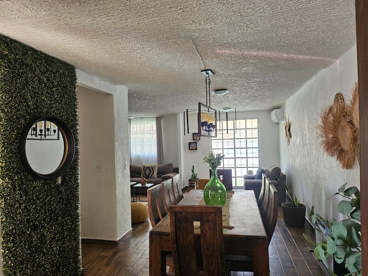 Casa 8, Moderna Y Espaciosa, Con Alberca. - Zihuatanejo