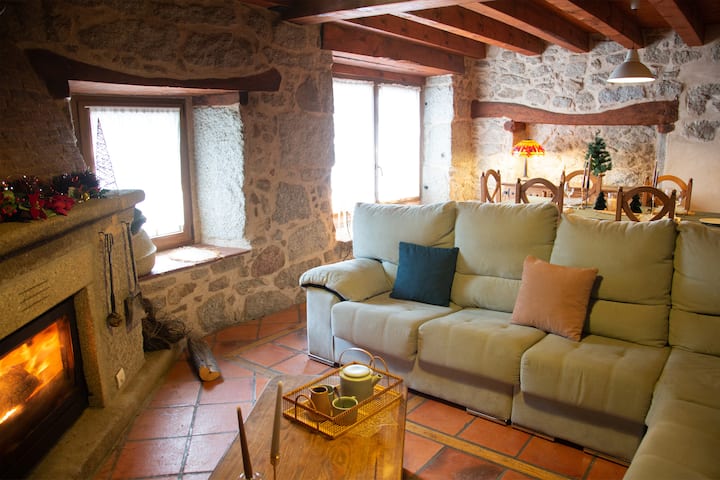 Authentic Charming Rural House By Bebalmy - Candelario