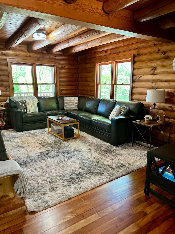Overton Valley: Secluded Cabin On 10 Acres - Ohio