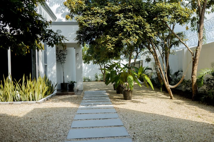 Exclusiva Casa Ecológica Con Jacuzzi • Casa Atara - Flores