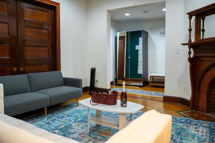 Charming & Spacious 2-br Apt Near Downtown - 波士頓, MA
