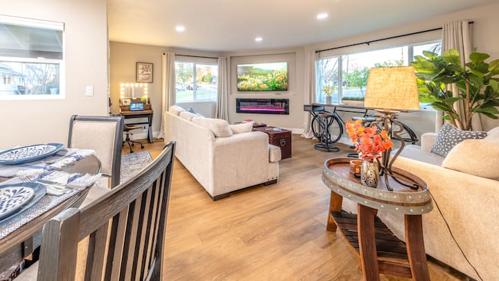 Old Town Escape – 2br Walkable To Historic Folsom - Folsom, CA